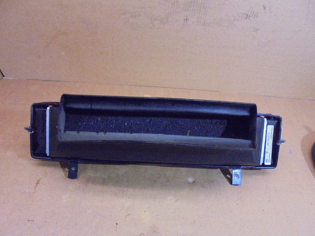 Porsche 986 Boxster S Central Coolant Radiator 99610603751 C7HAL 986 ...