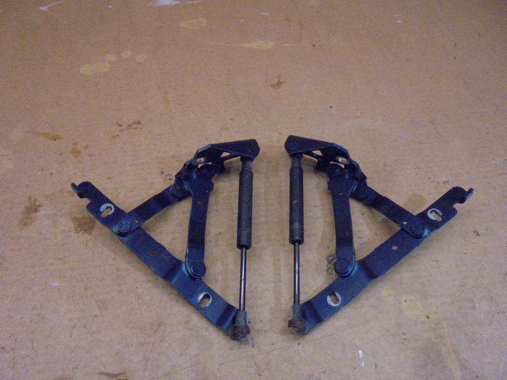 Porsche 986 Boxster Boot Hinges in Ocean Blue L400POR 986 Pr Boot ...