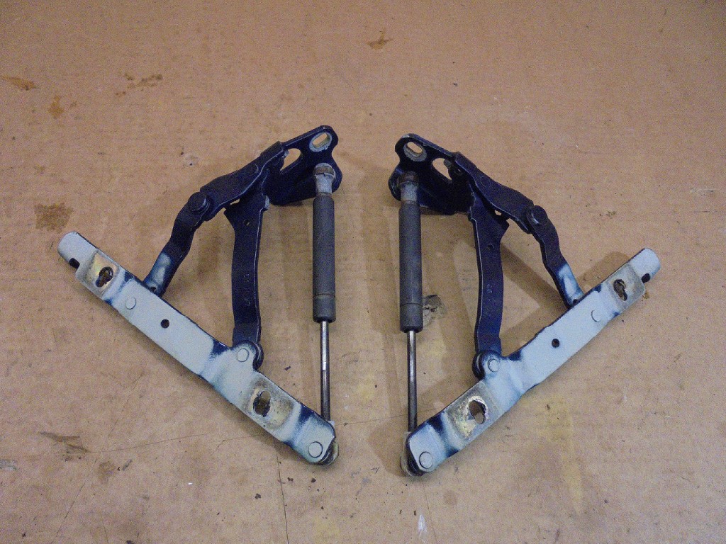 Porsche 986 Boxster Boot Hinges in Ocean Blue L400POR 986 Pr Boot ...