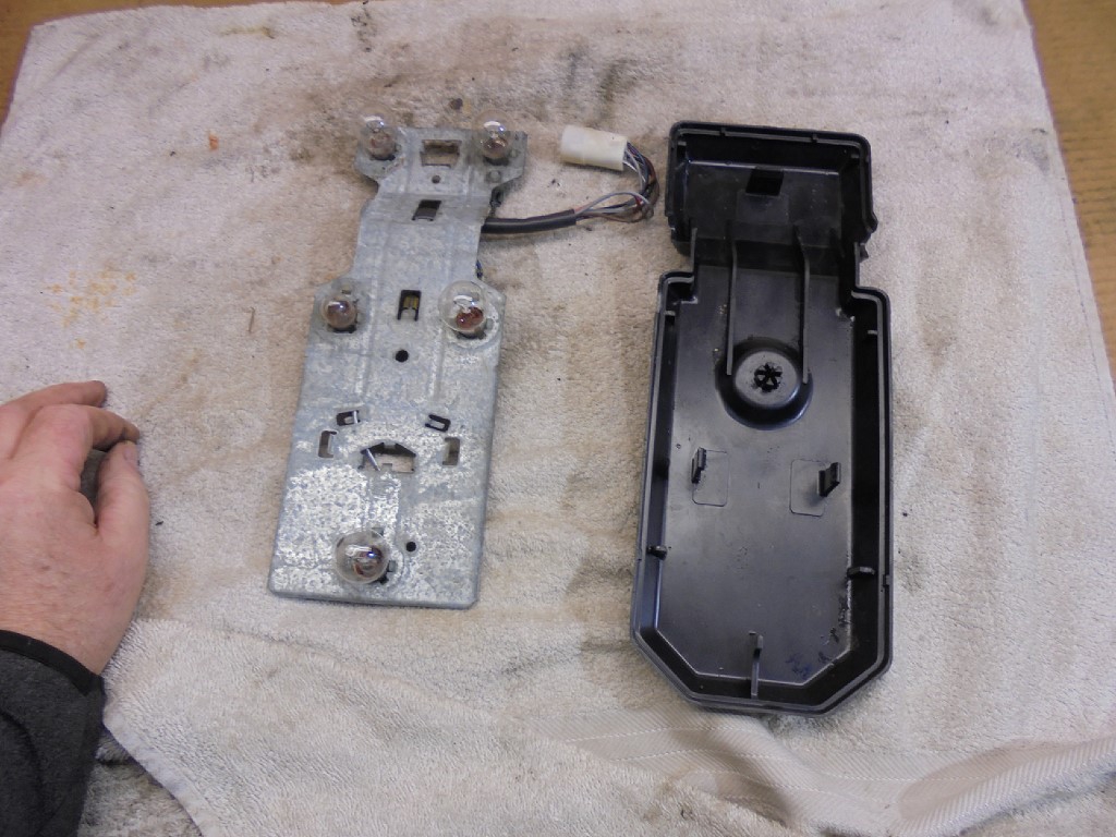 Porsche 944 Left Rear Lamp Bulb Holder and Cover 477945113 944 N/S/R ...
