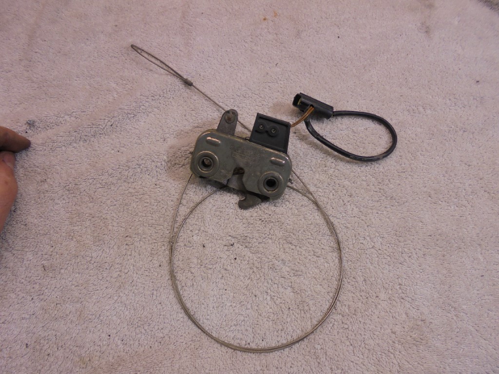 Porsche 996 Engine Lid Lock 99651205303 996 Engine Lid Lock 99651205303 ...