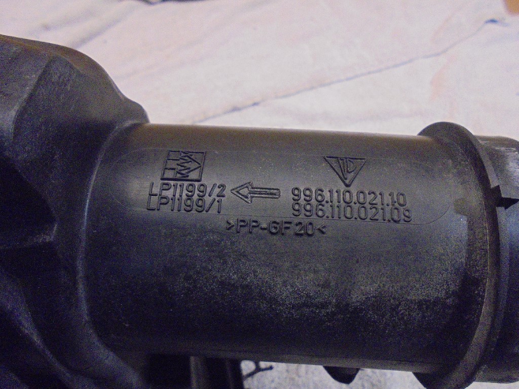 Porsche 986 Boxster Air Filter Box 99611002110 Good AFM Threads 986 Air ...