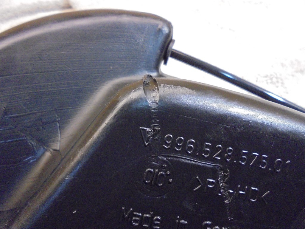 Porsche 986 / 996 Windscreen Washer Fluid Bottle 99652857501 W966PCH ...