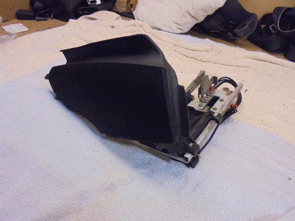 Porsche 996 Cabriolet Right Side Roof Flap and Actuator 99656117601 in ...