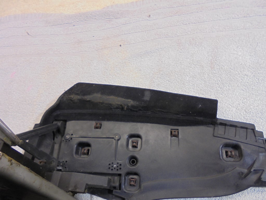 Porsche 996 Cabriolet Right Side Roof Flap and Actuator 99656117601 in ...