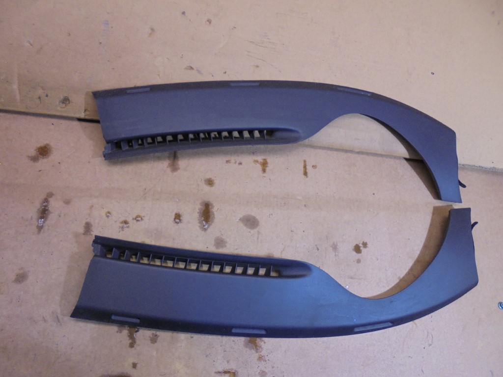 Porsche 986 / 996 Dash Mounted Windscreen Demister Vents / Trim Pair ...