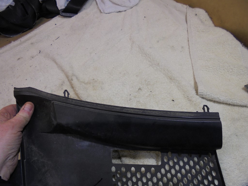 Porsche 986 / 996 Right Side Under Bonnet Scuttle Trim 99657256201 986/ ...