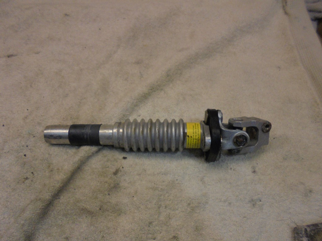 Porsche 986 Lower Steering Column Female Coupling 986 Lower Stg Column ...