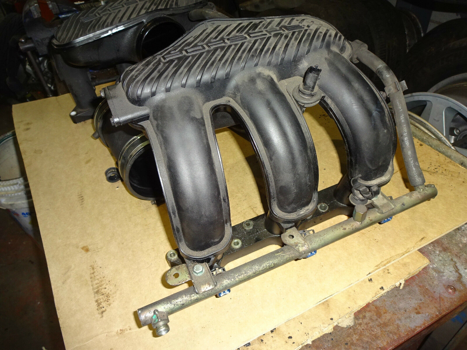 PORSCHE BOXSTER 2.5 PLENUM BOXSTER 986 PLENUM PORSCHE BOXSTER INTAKE PLENUM