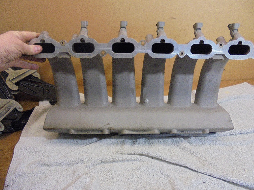 ASTON MARTIN DB7 INTAKE PLENUM DB7 VANTAGE V12 INTAKE PLENUM AND ...