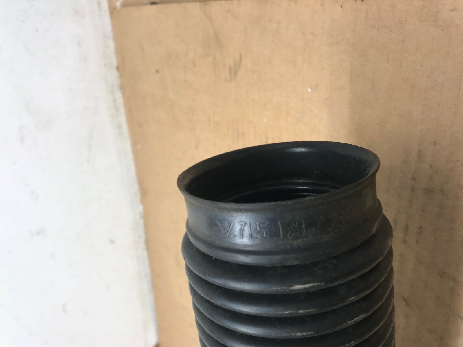 Porsche CAYENNE 955 4.5 AIR INTAKE HOSE PIPE TUBE EAS