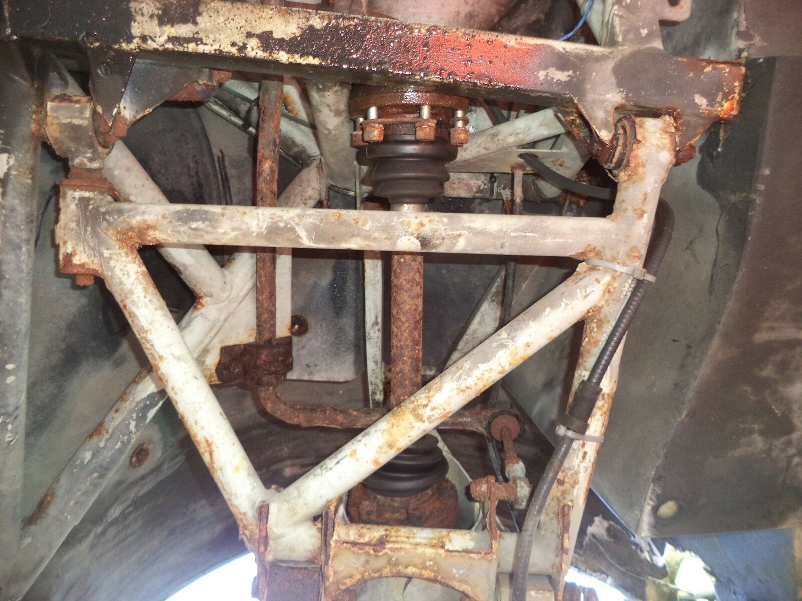 TVR TAMORA OS DRIVERS SIDE COMPLETE REAR SUSPENSION MTMT