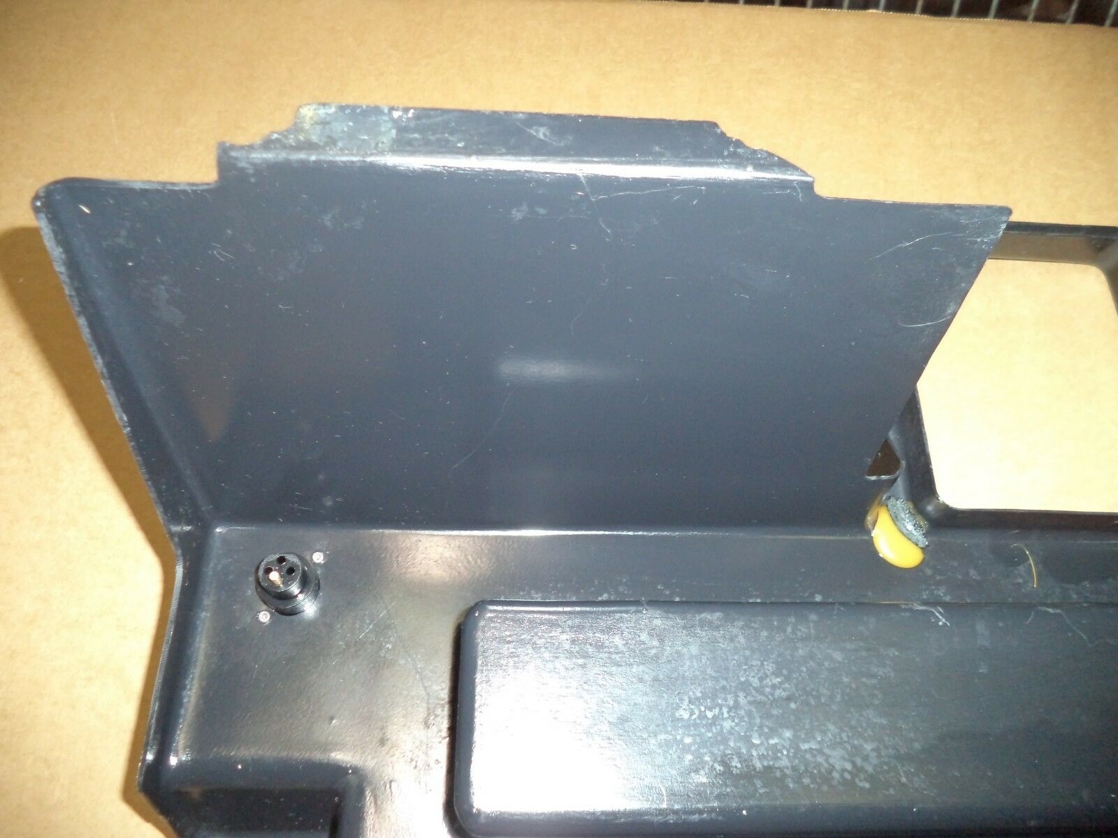 ASTON MARTIN DB7 i6 BOOT TRIM ASTON MARTIN DB7 BOOT PLASTIC TRIM