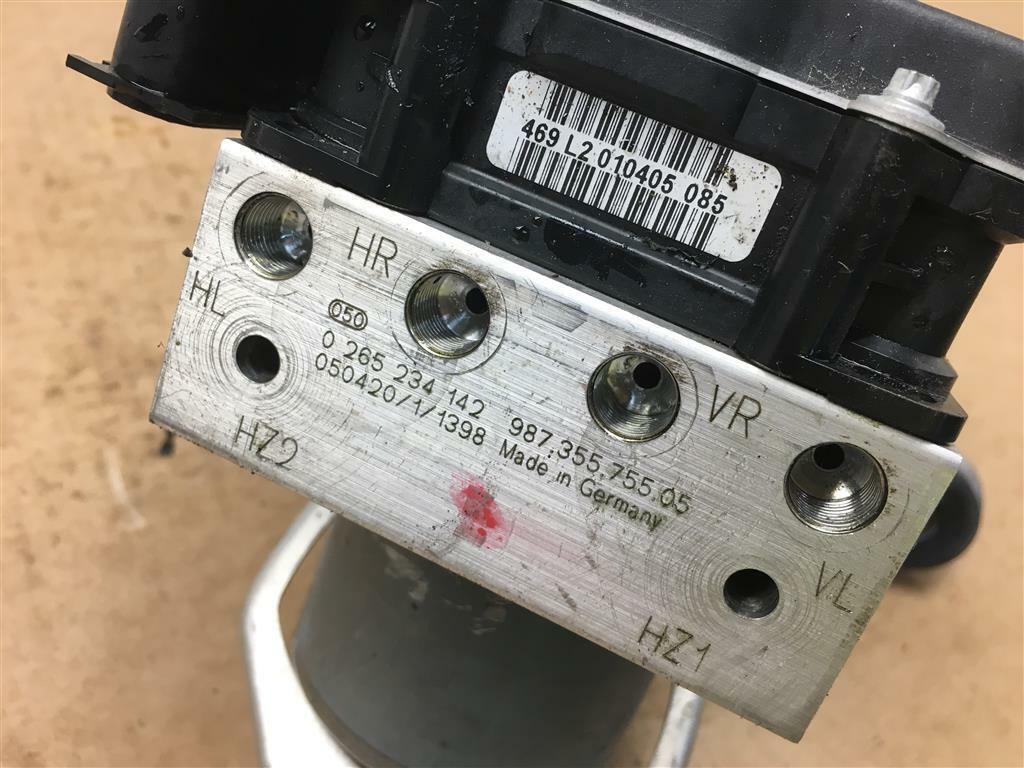 Genuine Porsche 997 987 Boxster Cayman Complete ABS Pump 98735575505 USED