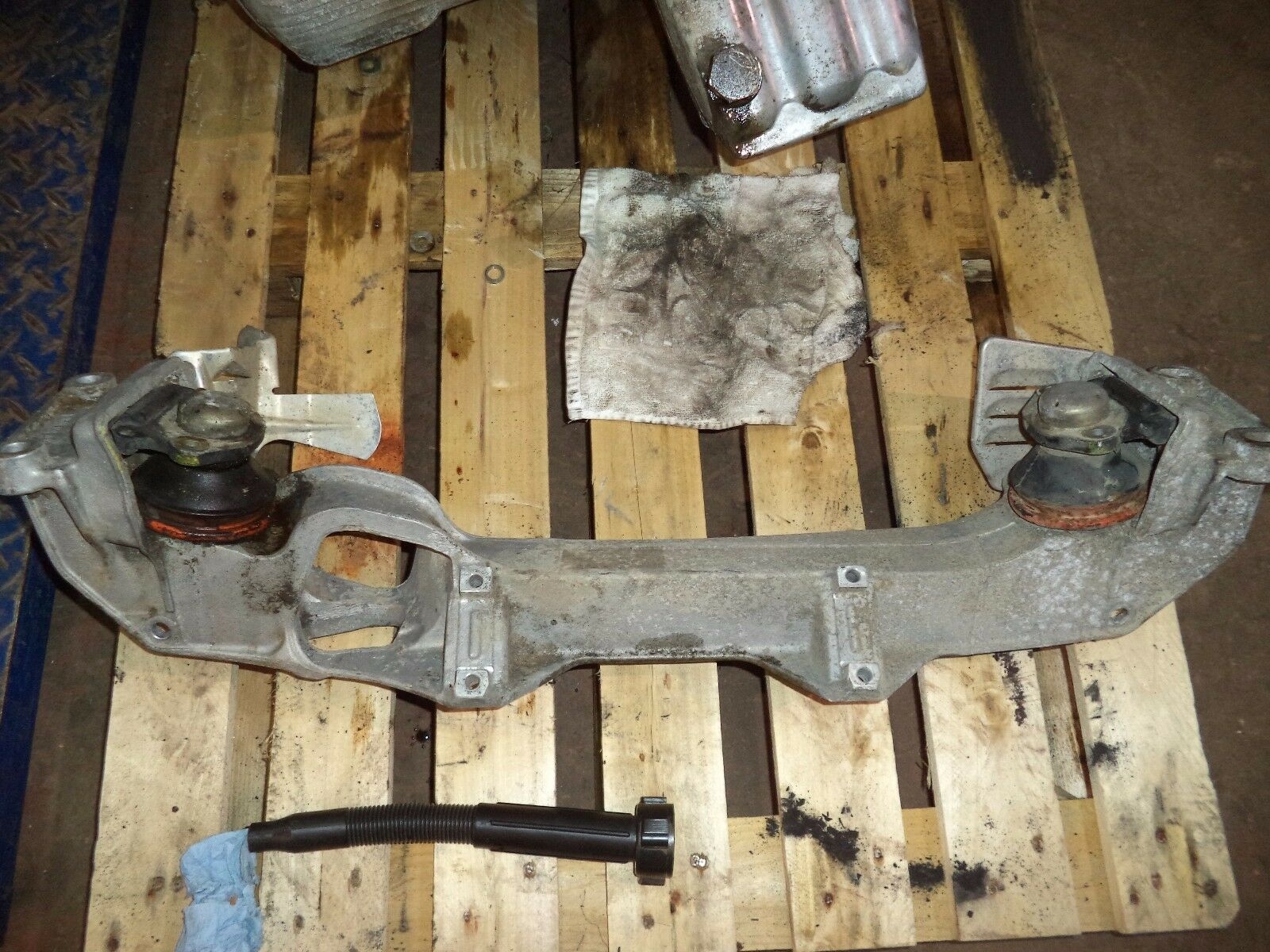 PORSCHE 944 TURBO ENGINE SUB FRAME MTMT